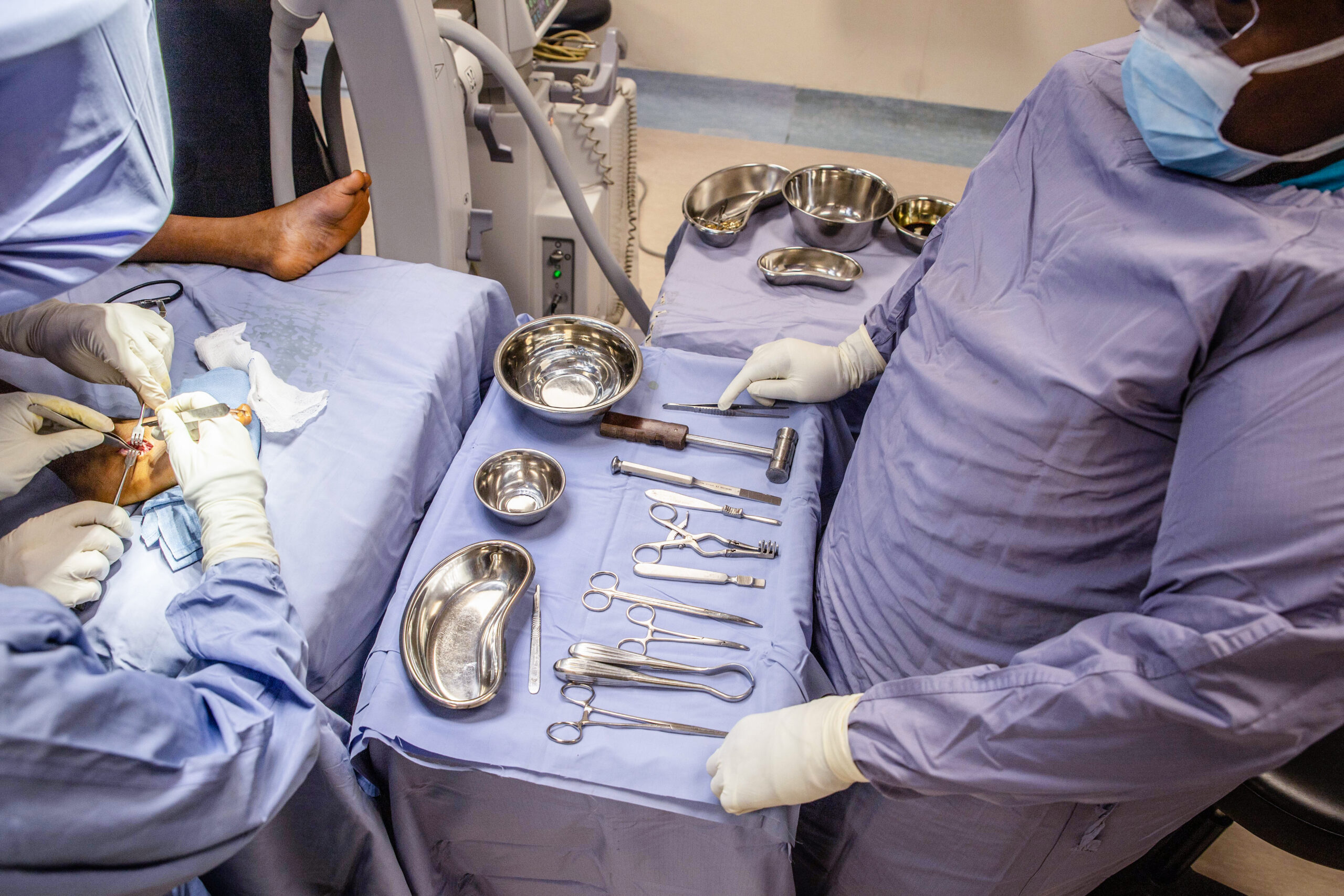 Surgical Instrument Set - CURE